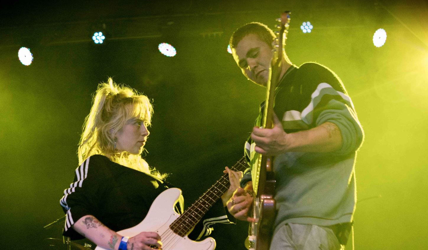 Girlpool play last show in Seattle to adoring crowd | playXear.com